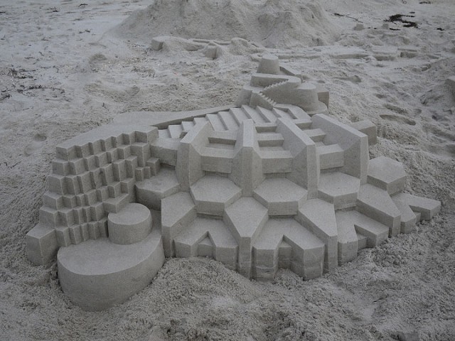 Geometric-Sand-Castles-As-True-Architectural-Masterpieces-16 | TechnoCrazed