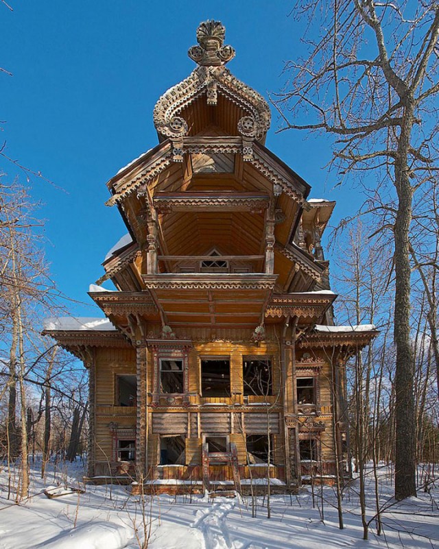 16 Mystical But Real Houses Where You'd Love To Live