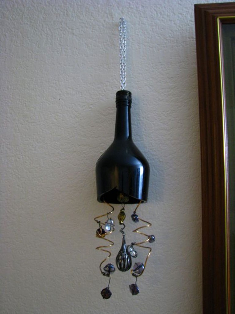 29 Ideas To Help You Recycle Your Glass Bottles Cleverly