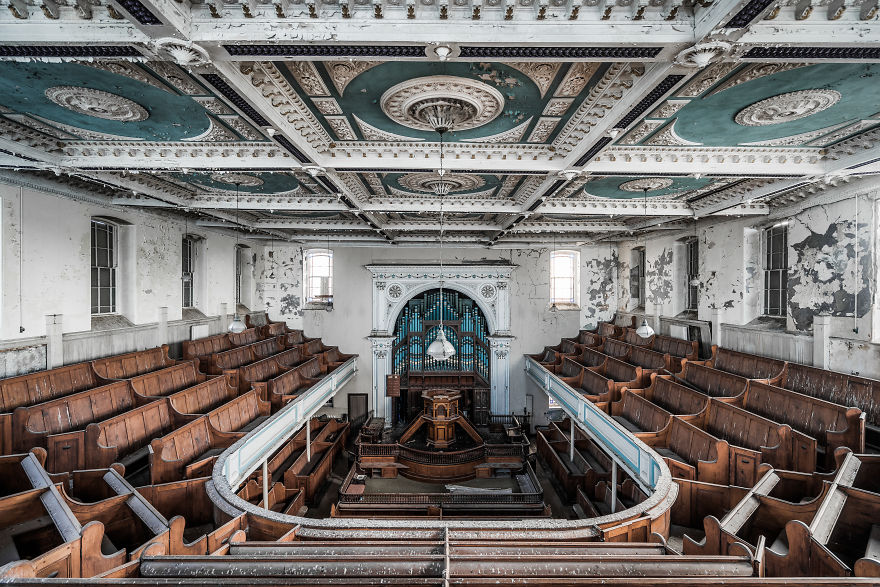 A-Welsh-Chapel-With-A-Beautiful-Ceiling | TechnoCrazed